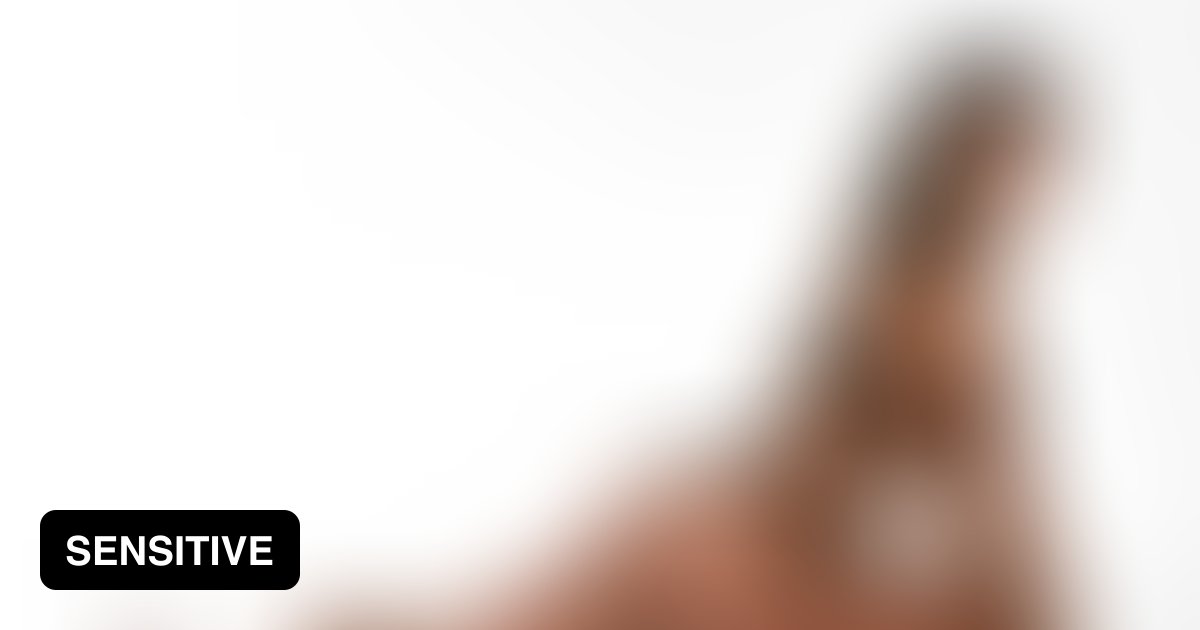 Natalia's morning stretch - 9GAG