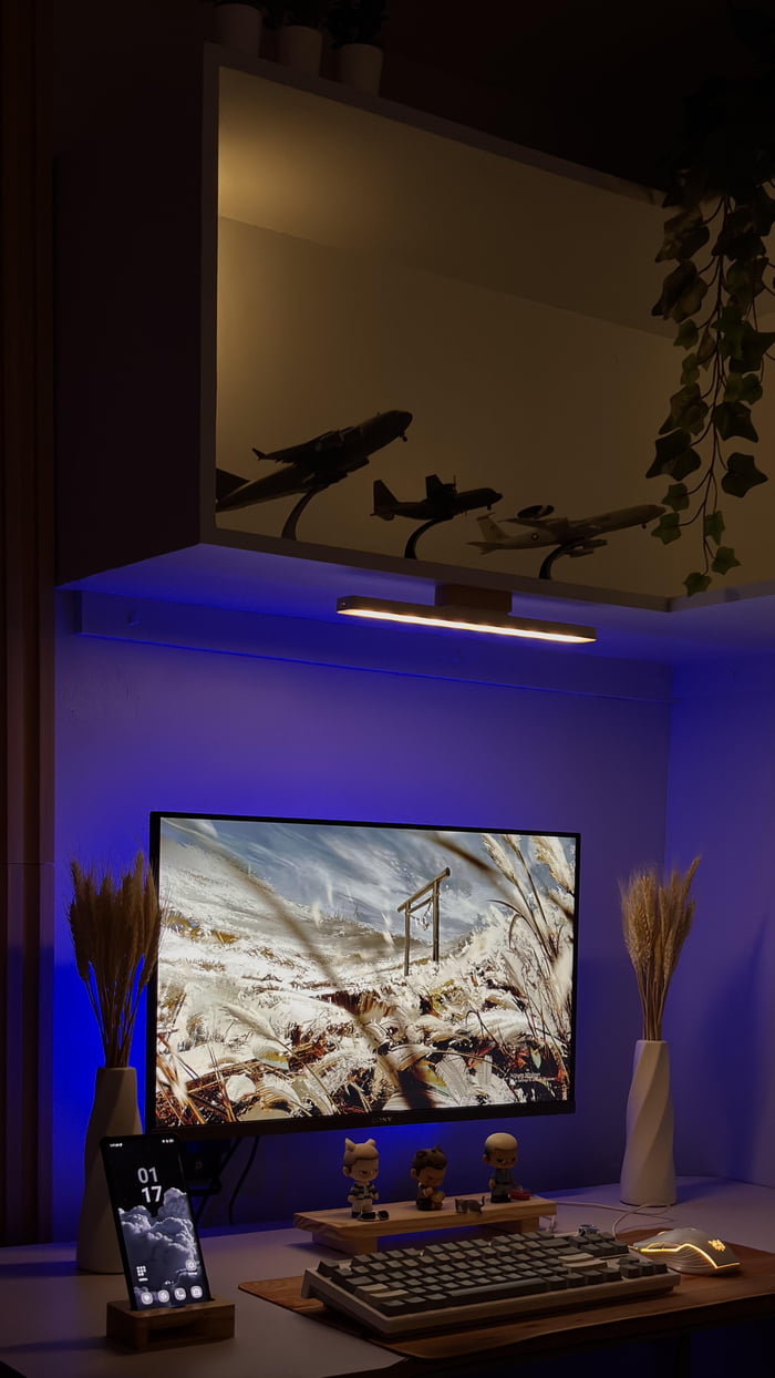 First battlestation post! Any feedback? - 9GAG