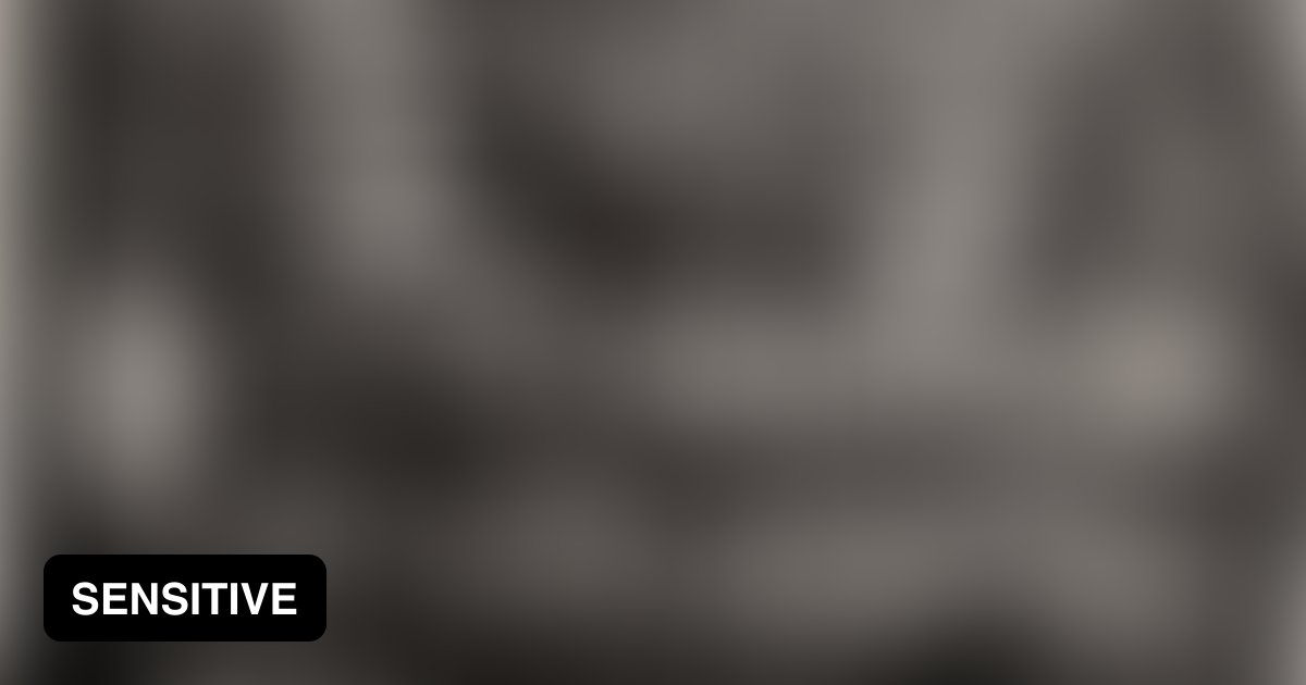 Fijian men, having took on Bodybuilding pose with their gym instructor ...