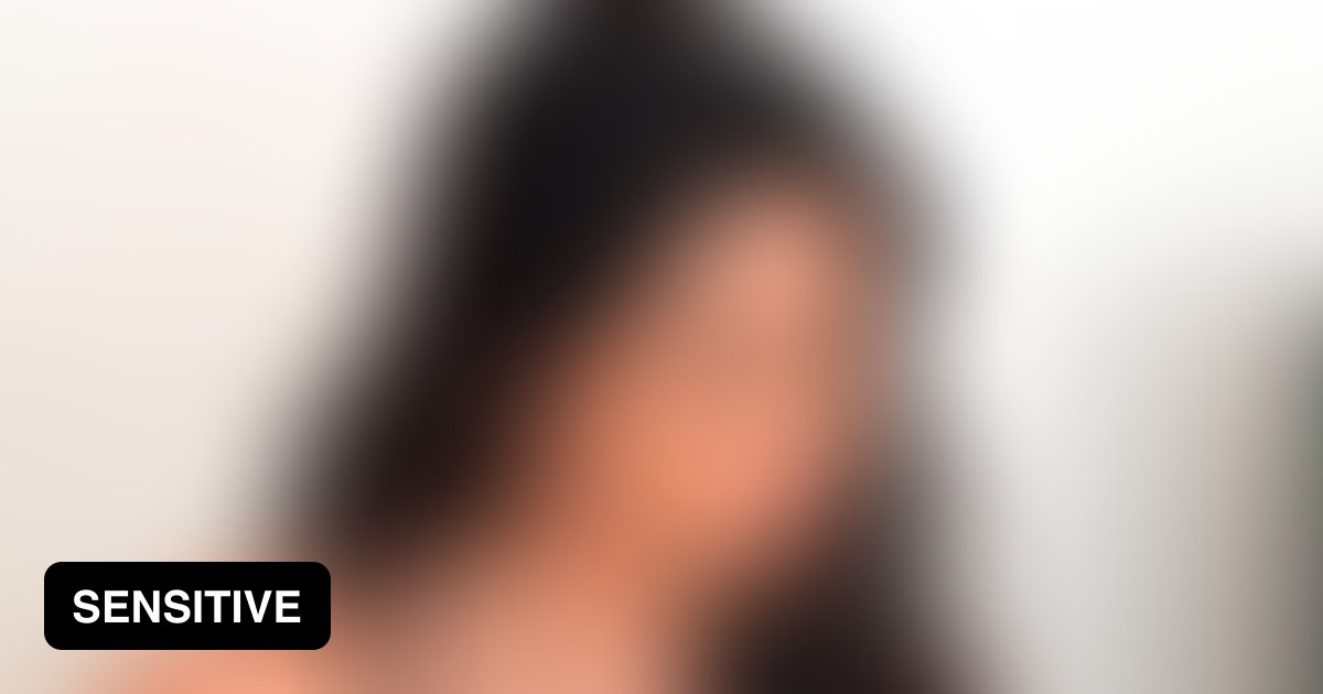 Larissa Liveir and her smile - 9GAG