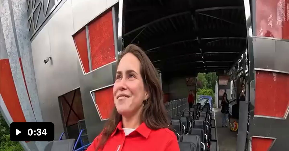 Dutch commercial: You get a discount buying themepark tickets in a ...