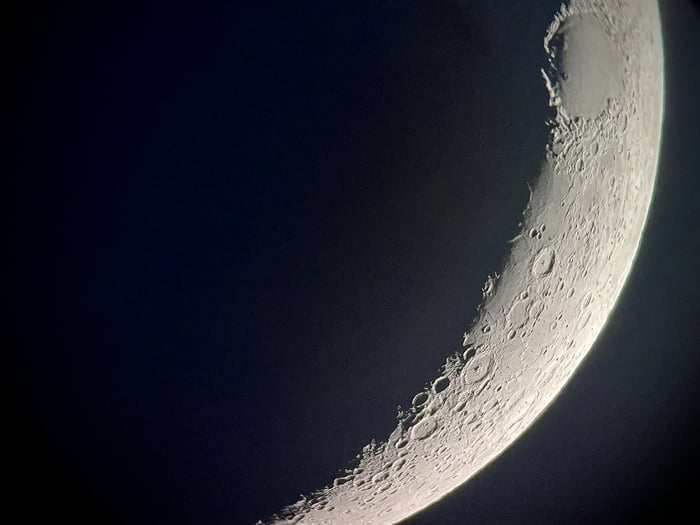 I heard you like moon photo’s now. Here is mine - 9GAG