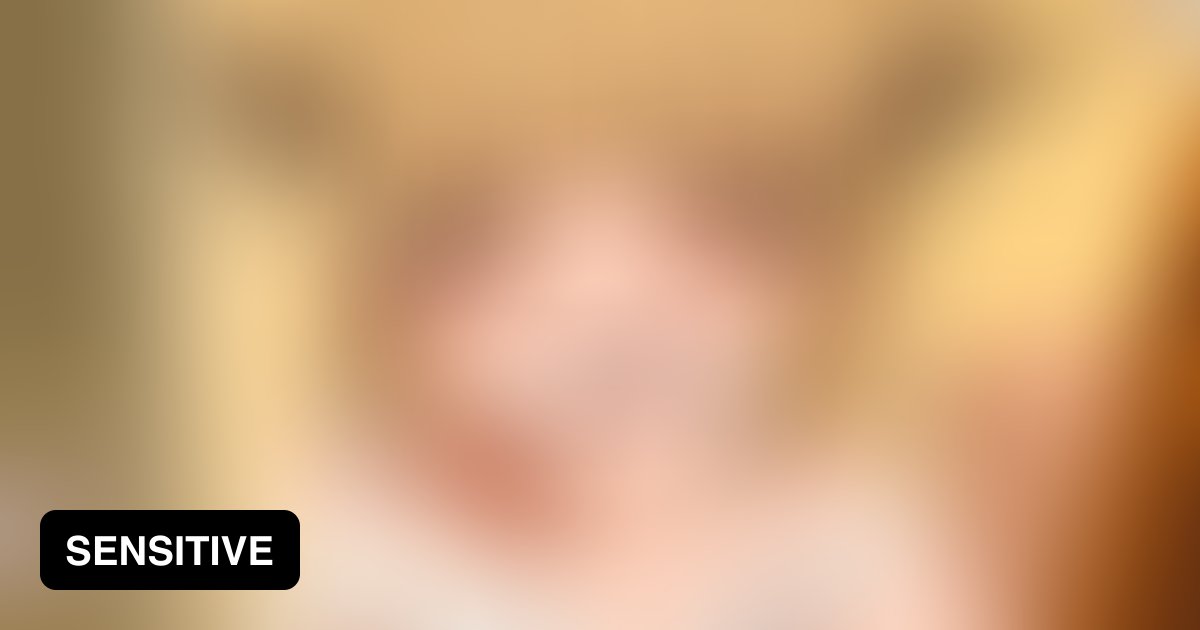 Aah yes, a mummy cosplay. She's gonna need it. - 9GAG