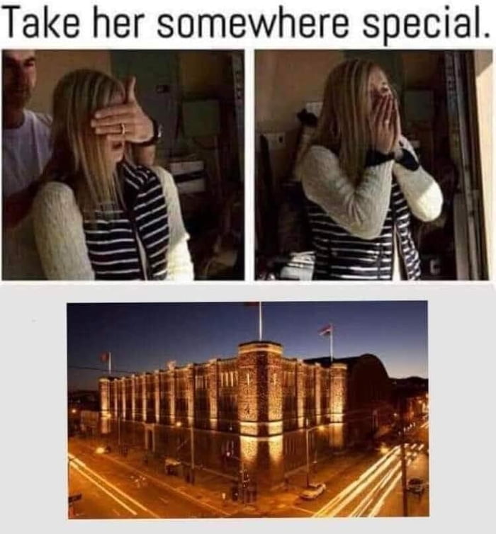 Best romantic date place ever: - 9GAG