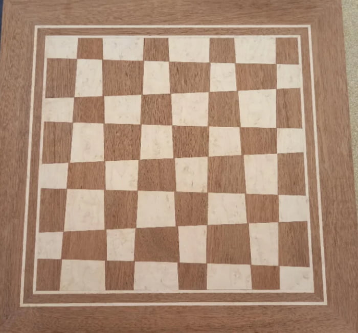 That is the worst chess board I've ever seen - 9GAG