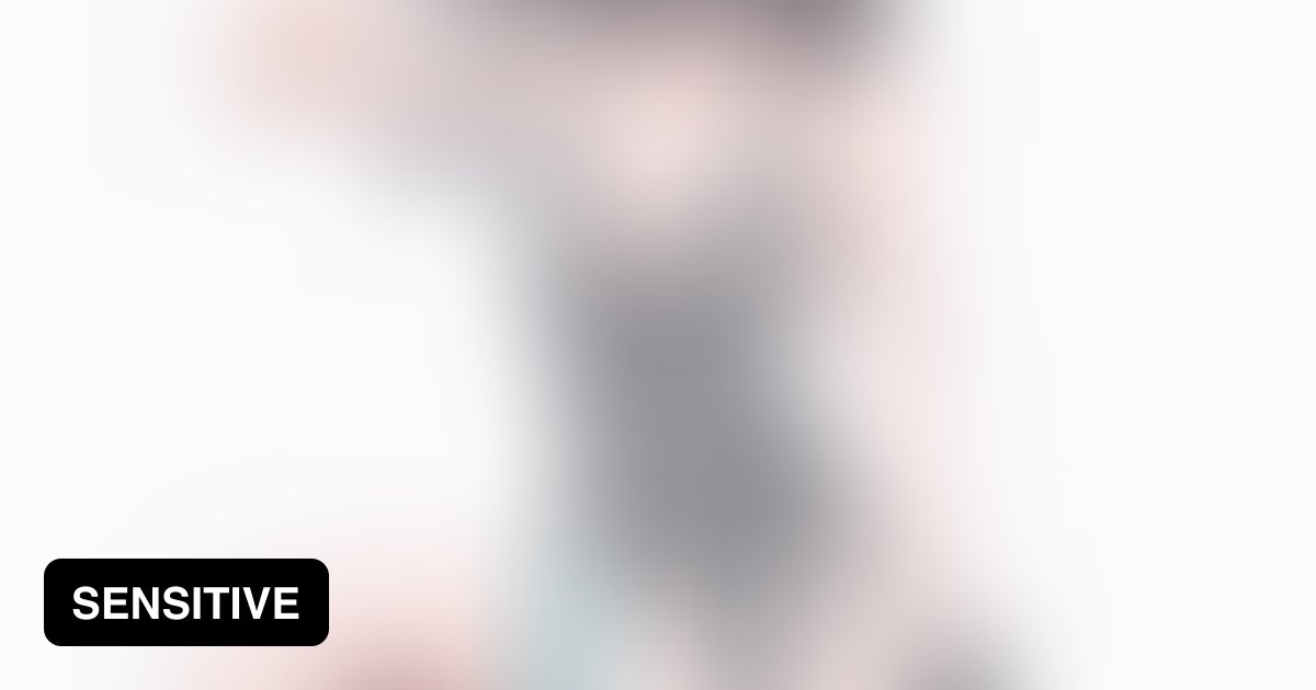 Stelle in dress - 9GAG