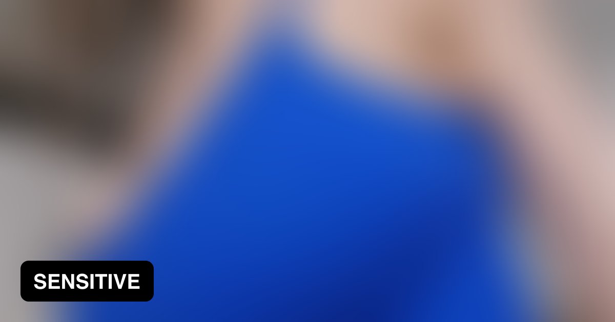 Sexy brunette in blue - 9GAG