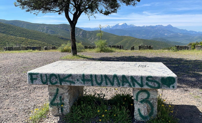 F*ck humans (¿) - 9GAG