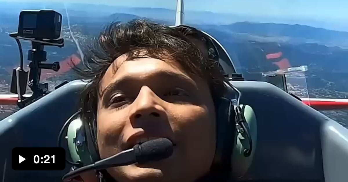 Dude looks like he’s having the best time of his life - 9GAG