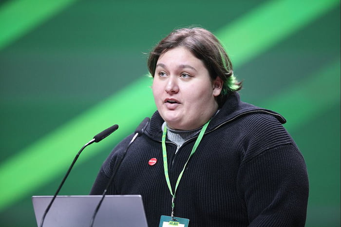 This woman destroyed a politicians career by inventing sexual assault ...