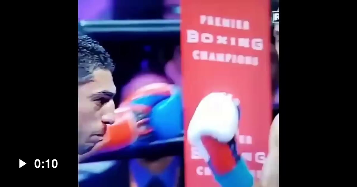 The eyes.. referee freakout - 9GAG