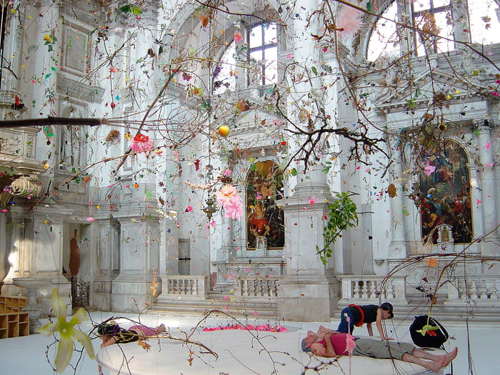 The Falling Garden Installation at San Staë church on the Canale Grande ...