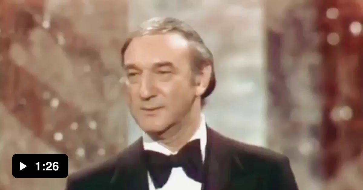Last Oscar award of King of comedy, Charlie chaplain, 1972 - 9GAG