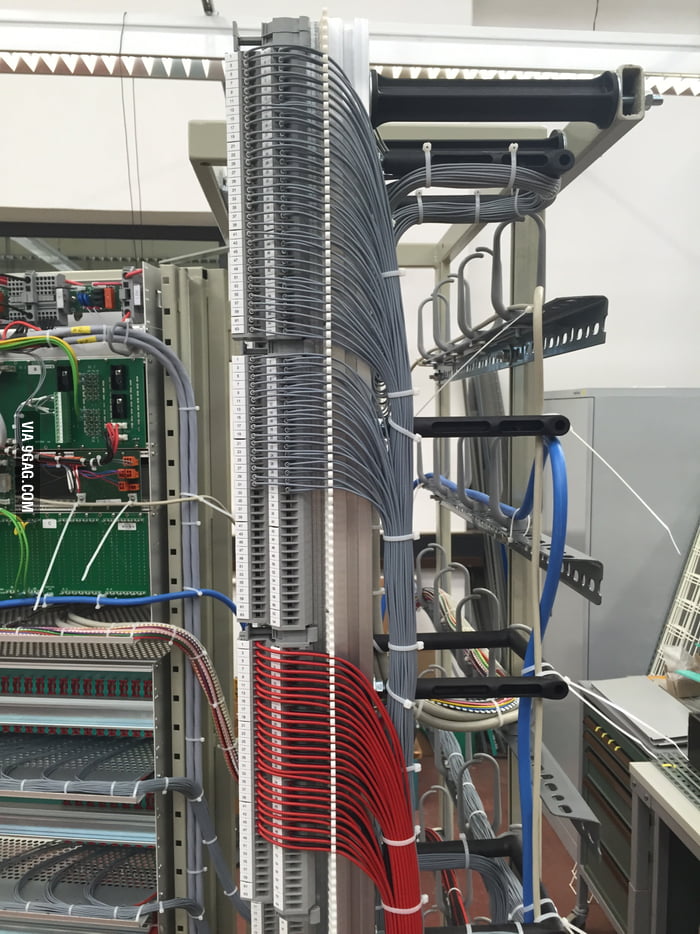 Got a wired boner - 9GAG