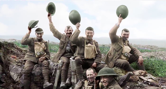 11 o'clock, on the 11th of November 1918. British soldiers celebrate ...