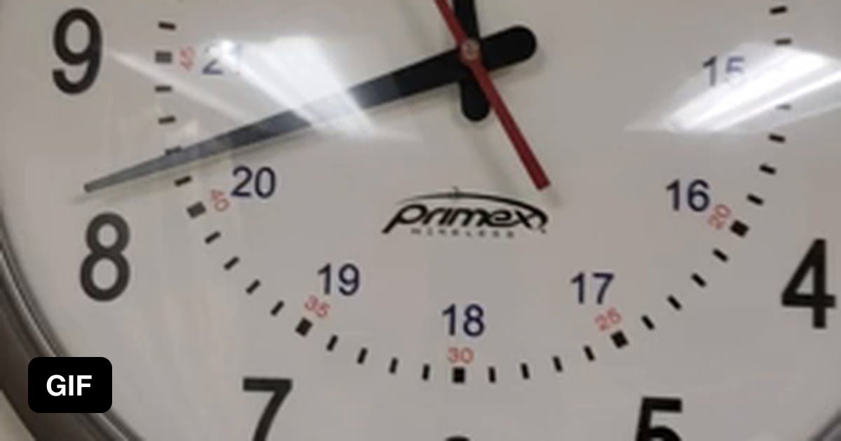 This clock in the E.R. last night. - 9GAG