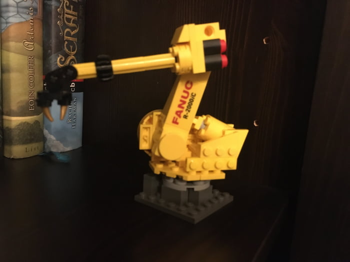 Fanuc Lego - 9GAG