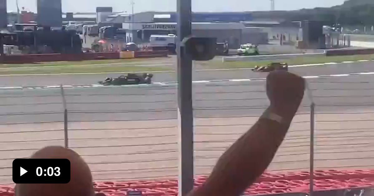 And they wonder why nobody likes them... British fans cheer as Max ...