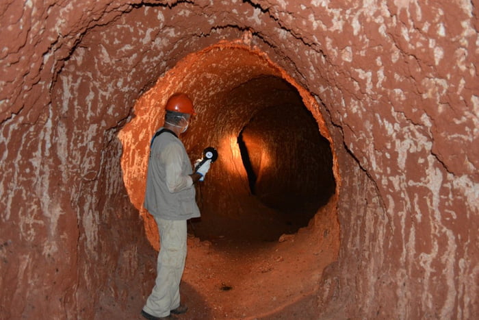 A tunnel dug by a giant sloth in Brazil. - 9GAG