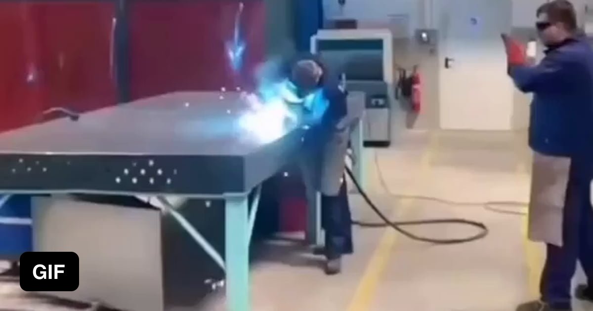 Poof.... Magic - 9GAG