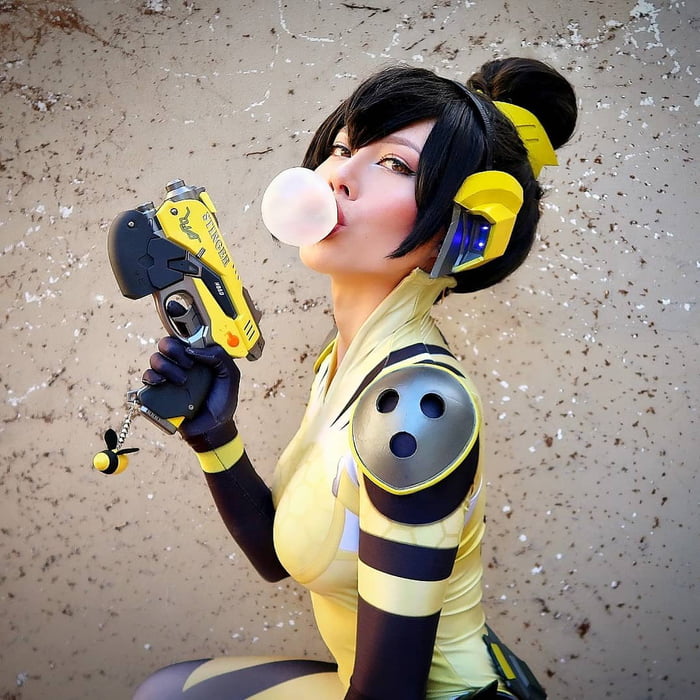 Livibee as DVA - 9GAG