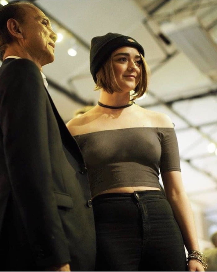 A Girl has no bra. - 9GAG