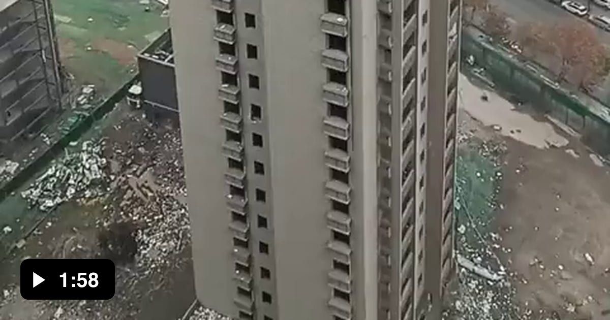 Just cats dropping things from the top. - 9GAG