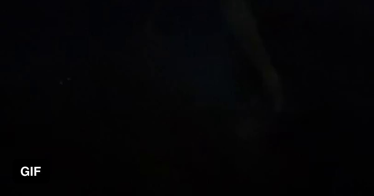 What is this? Is it just a cloud?? - 9GAG