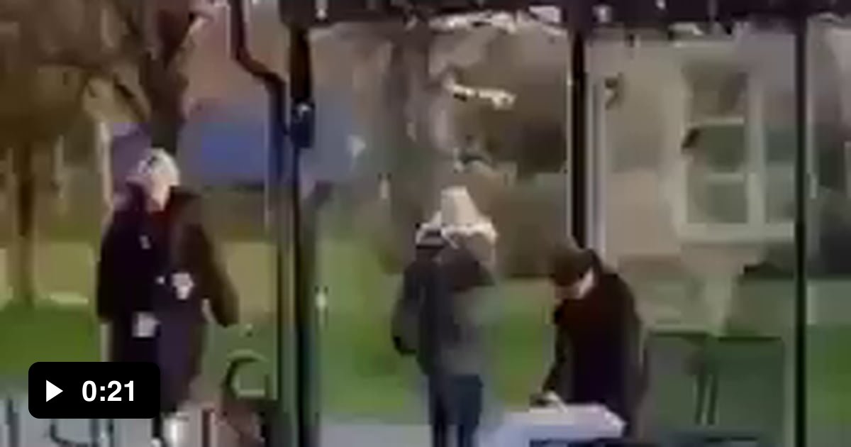 I hear the Windows XP shutdown sound - 9GAG