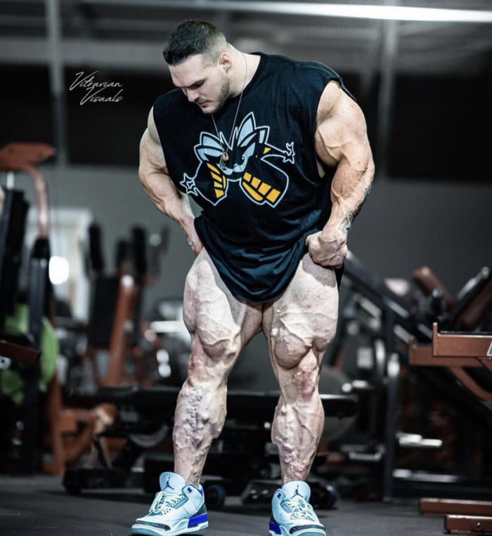 Legs on this bodybuilder - 9GAG