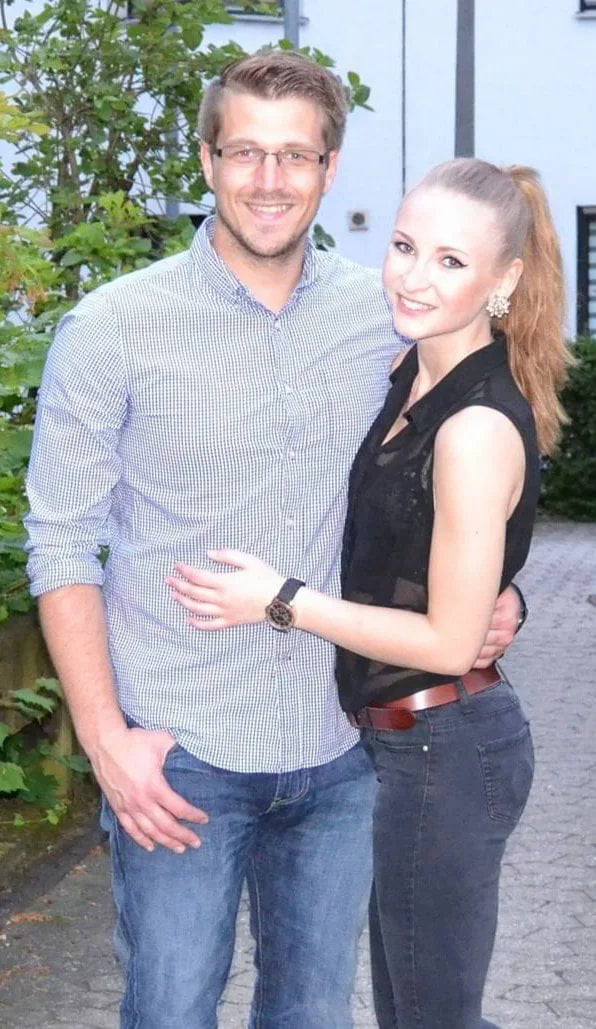 Latest photo of Snowden - 9GAG