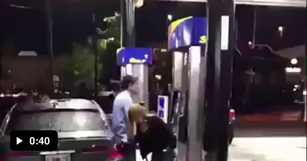 A guy and his girlfriend high asf pumping gas - 9GAG