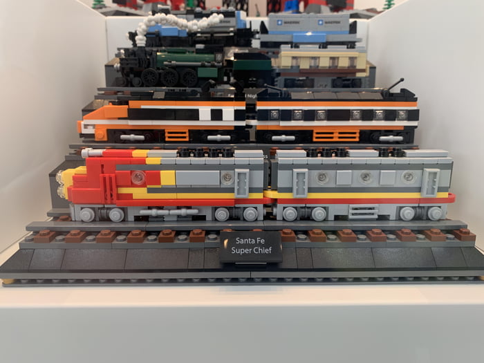 Mini LEGO Trains at the LEGO House - 9GAG
