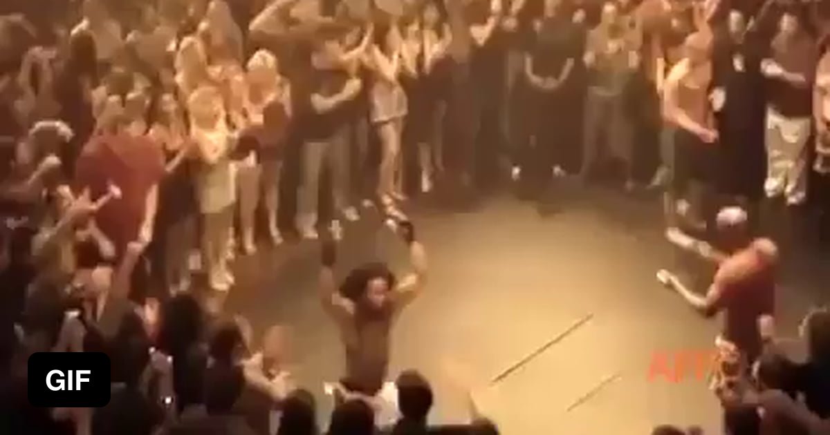 Thought chill dude was going to lose with this breakdancer's moves - 9GAG