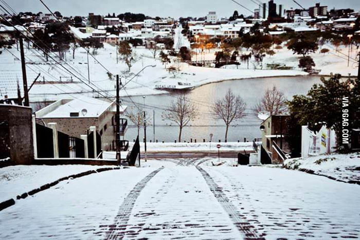 Snow today, in Brazil! Beautiful! - 9GAG