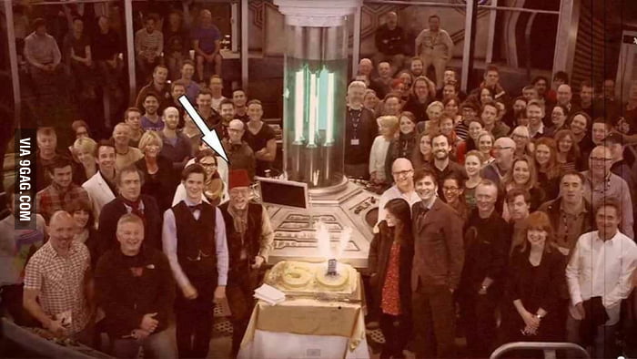 Look who's wearing the fez now XD - 9GAG