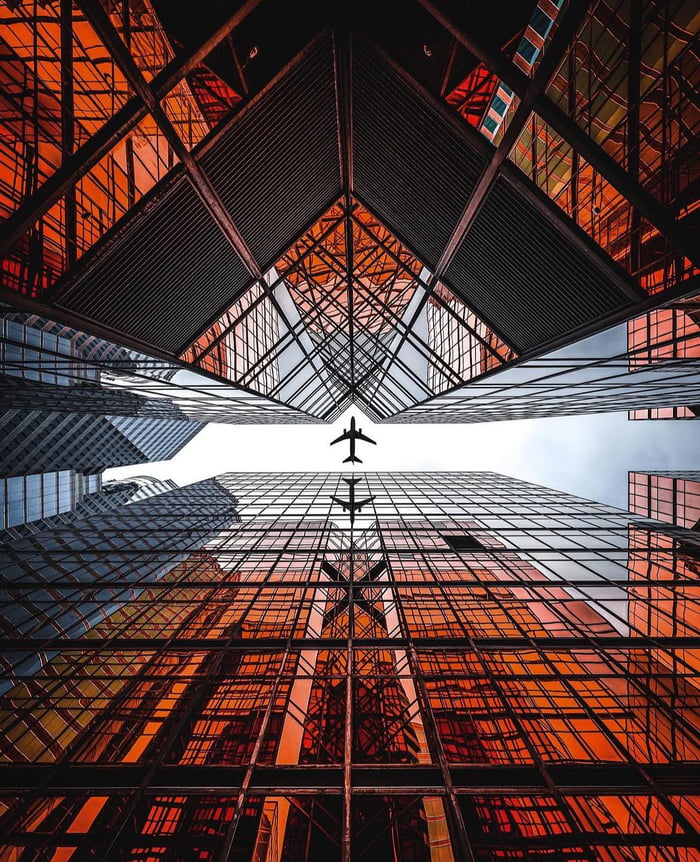 The Near-Perfect Symmetry - 9GAG