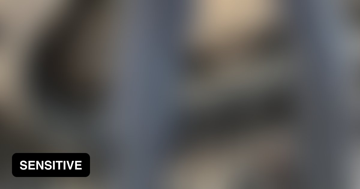 Leggings are great for bending over - 9GAG