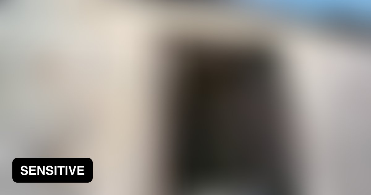 Russian drone catches a ukrainian conscript with his pants down - 9GAG