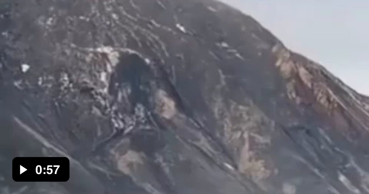 The entire north face of Mt. St. Helens slides off before erupting in a massive explosion. - 9GAG