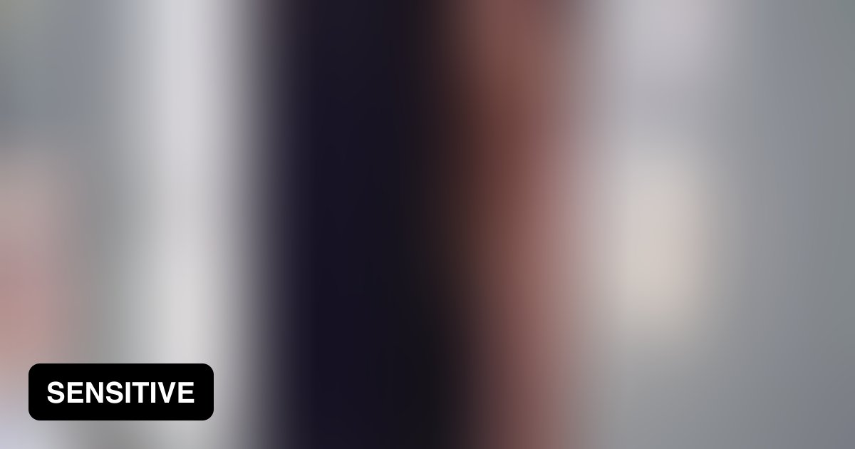 Dresses don’t get much better than this - 9GAG