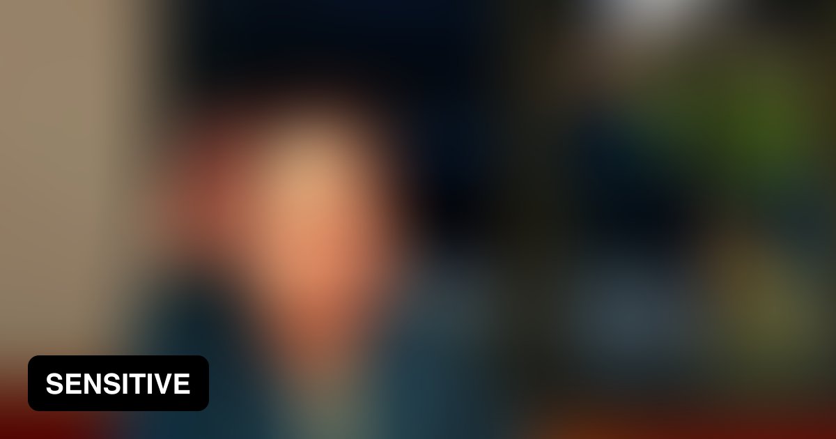 Literally 9gagger when receive compliment - 9GAG