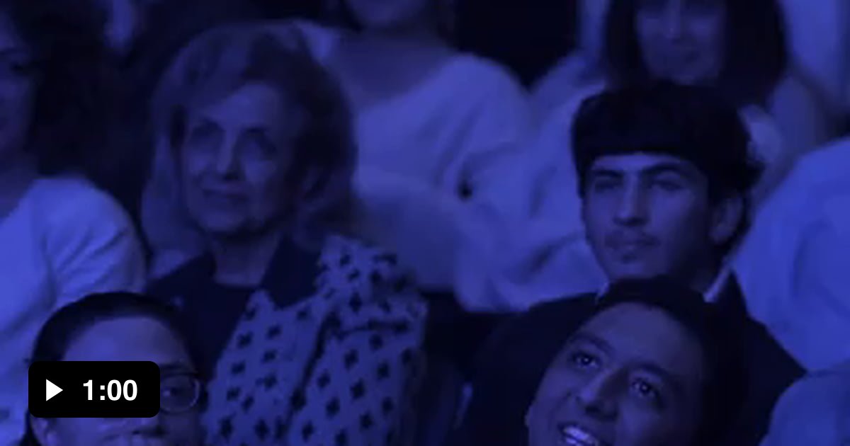 Asking a comedian to roast your mom is a bold move - 9GAG