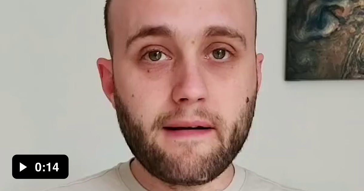 Act surprised - 9GAG