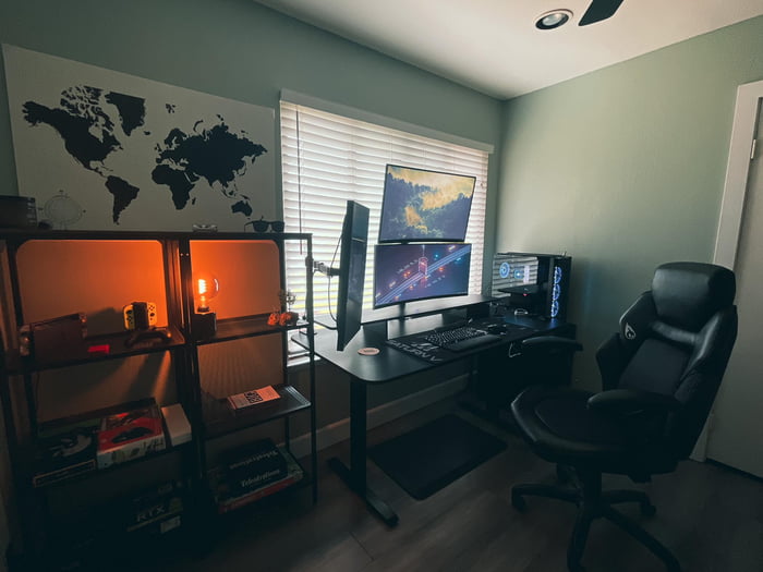Battlestation/Workspace, what do you think? - 9GAG