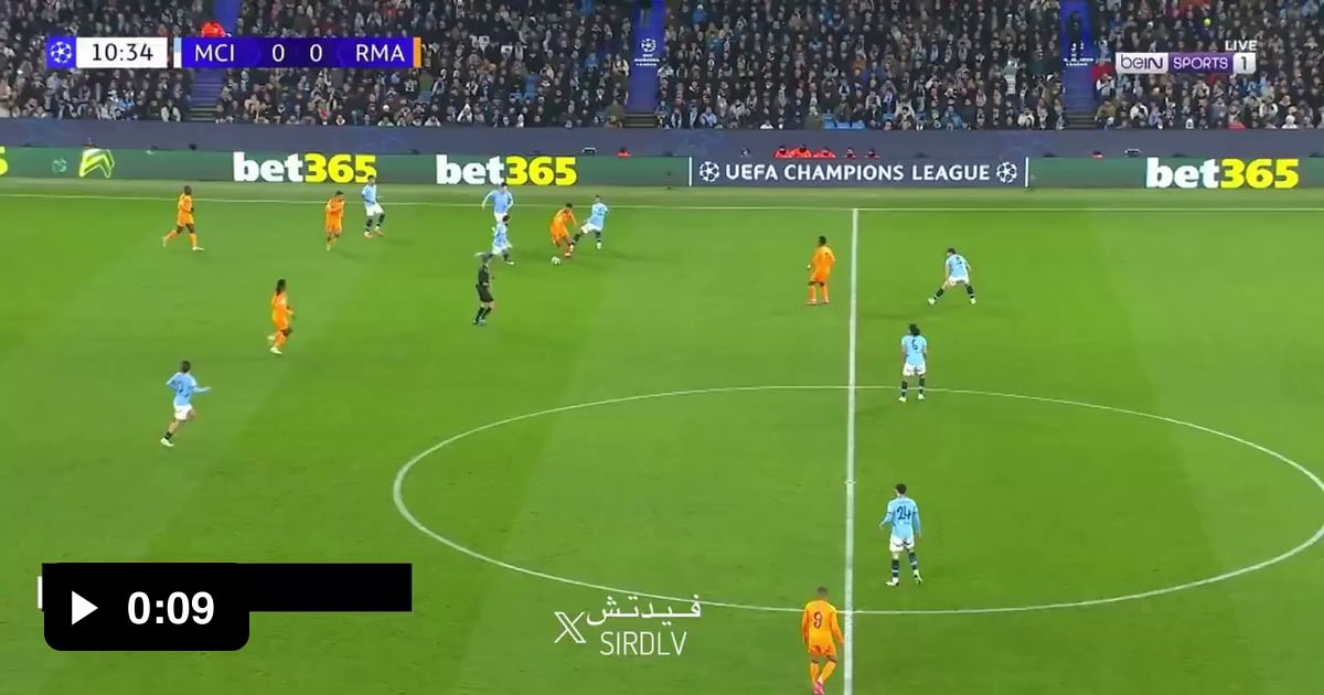 Vini with a nasty nutmeg and trivela pass to create a chance for Mbappe ...