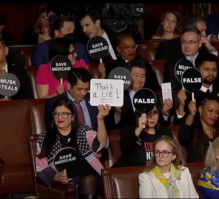 That’s a LIE! - 9GAG