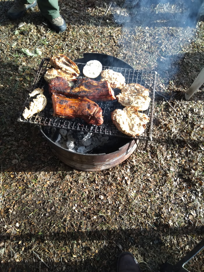 An small bbq from the end of the world - 9GAG