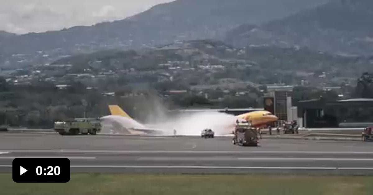 Another angle of DHL 757-200 that landed and went off the runway in ...