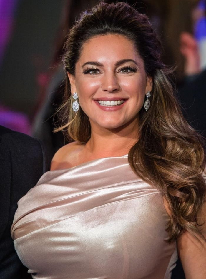 Kelly Brook - 9GAG